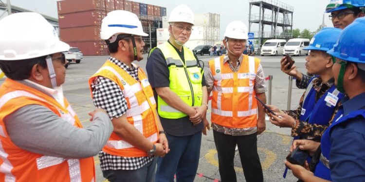 CTT Terminal Teluk Lamong Menggunakan AGV – Ocean Week